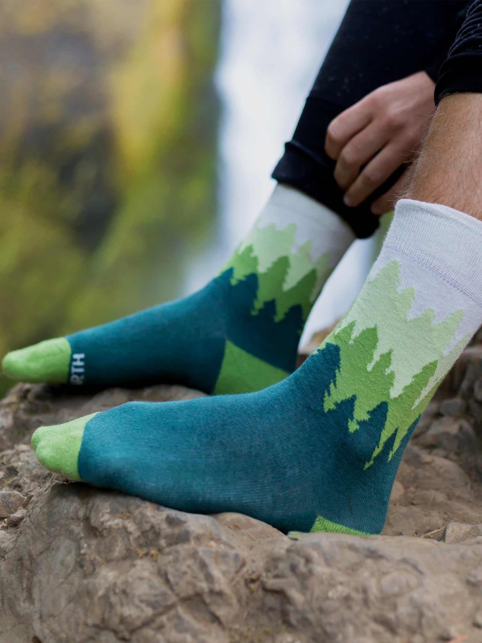 Nature-Inspired Organic Crew Socks | Happy Earth