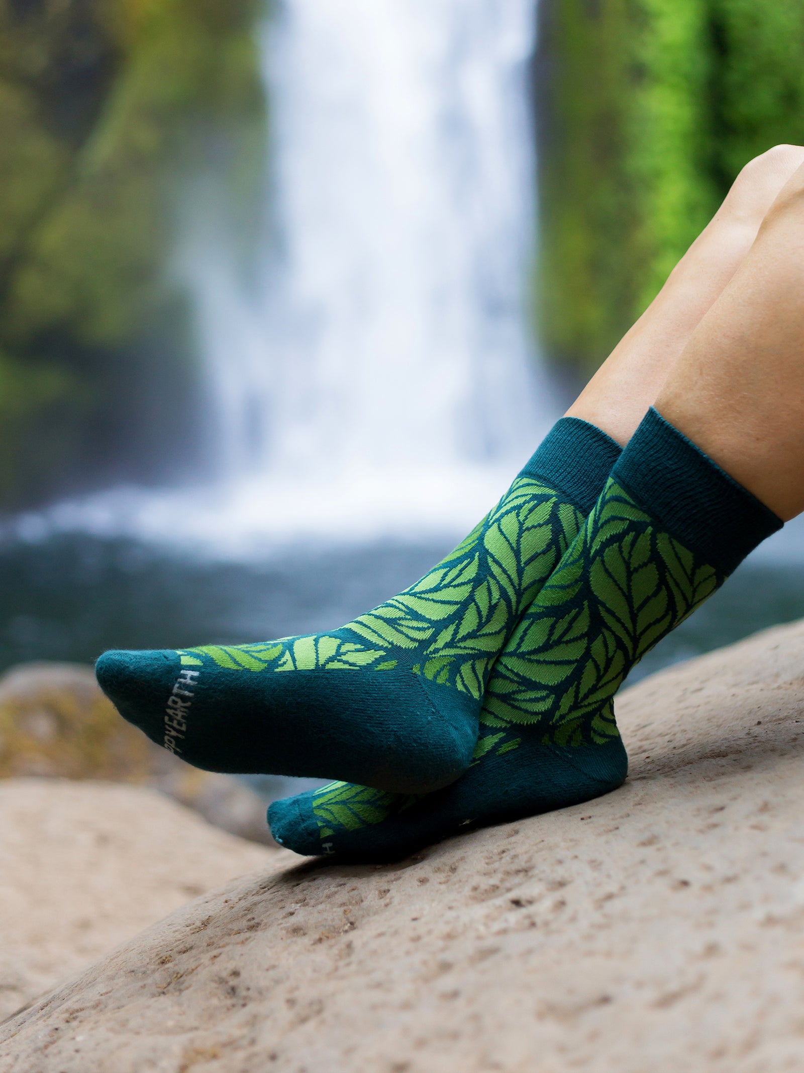Nature-Inspired Organic Crew Socks | Happy Earth
